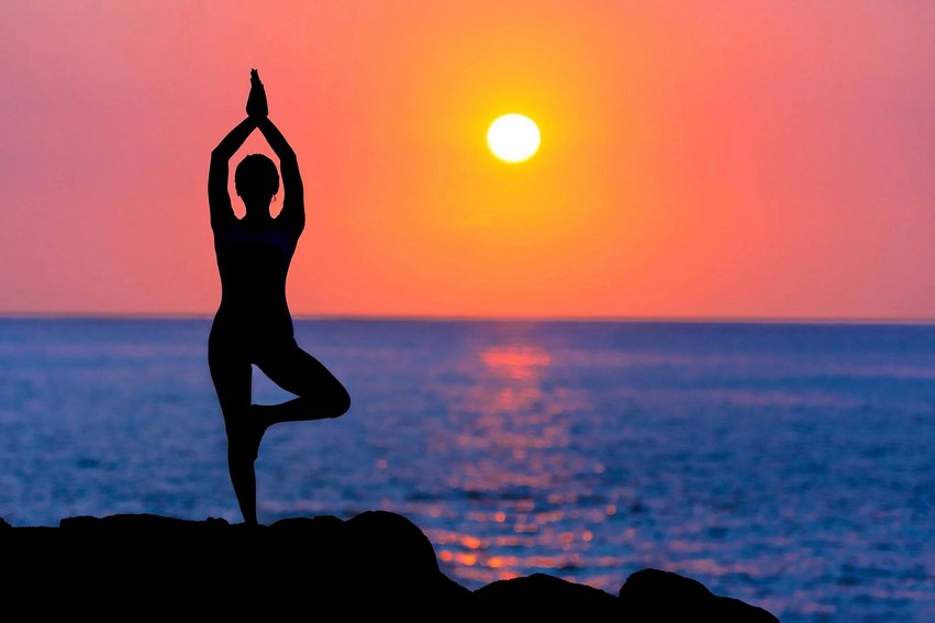 Yoga am Strand - Info-Zeeland.de